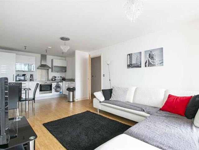 1 Bedroom Flat To Rent In Pearl House, Central Milton Keynes, MK9
