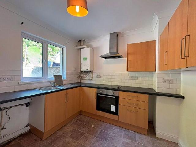 1 Bedroom Flat To Rent In Pennant Street, Ebbw Vale, NP23