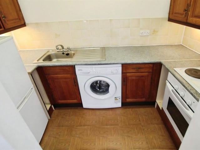 1 Bedroom Flat to Rent in Queensberry Court, Kettering, Northants, NN15