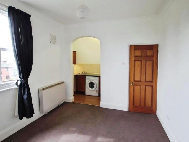 1 Bedroom Flat to Rent in Queensberry Court, Kettering, Northants, NN15
