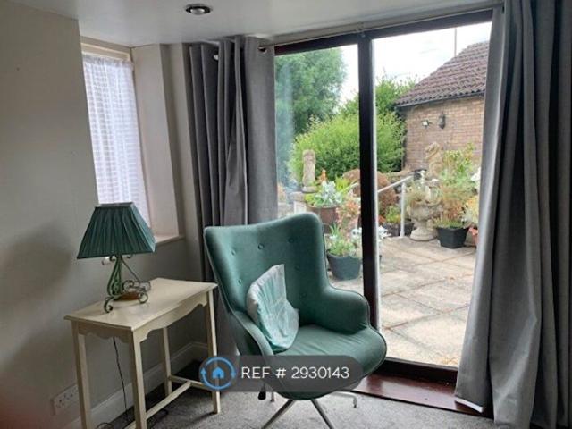 1 Bedroom Flat To Rent In Queensberry Road, Kettering, NN15