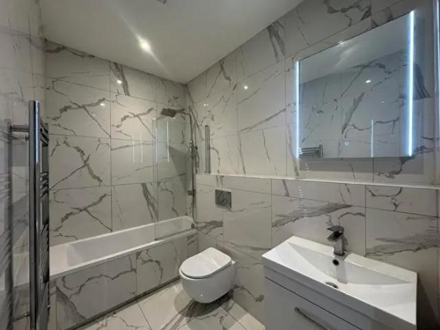 1 Bedroom Flat To Rent In Quilters Way, Stoke Mandeville, Aylesbury, HP22