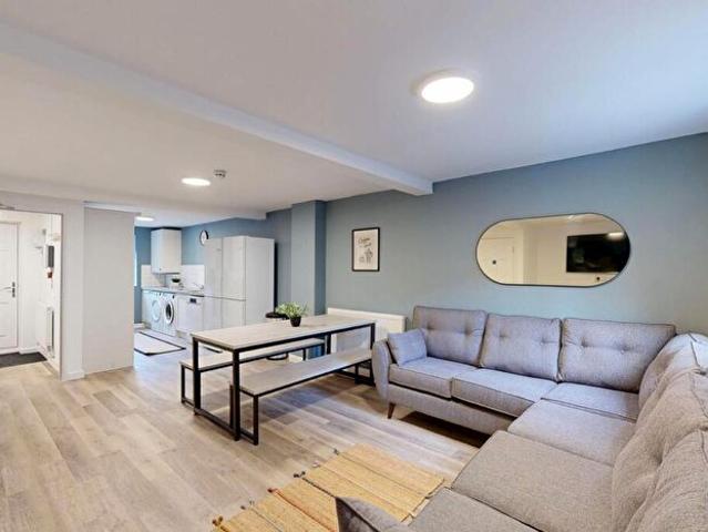 1 Bedroom Flat To Rent In Russell Street, NG7