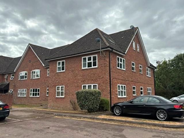 1 Bedroom Flat To Rent In Russet Close, Stewartby, MK43
