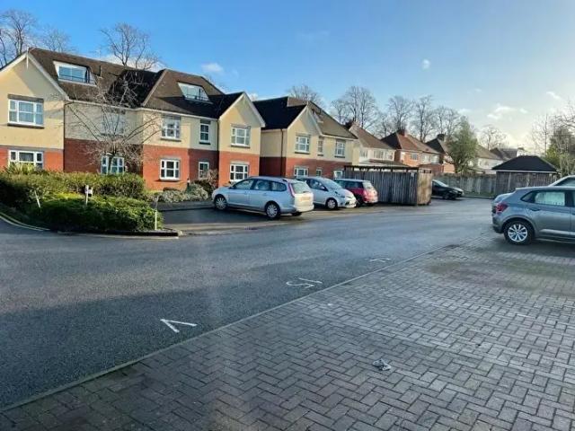 1 Bedroom Flat To Rent In Robin Hood Lane, Hall Green, B28