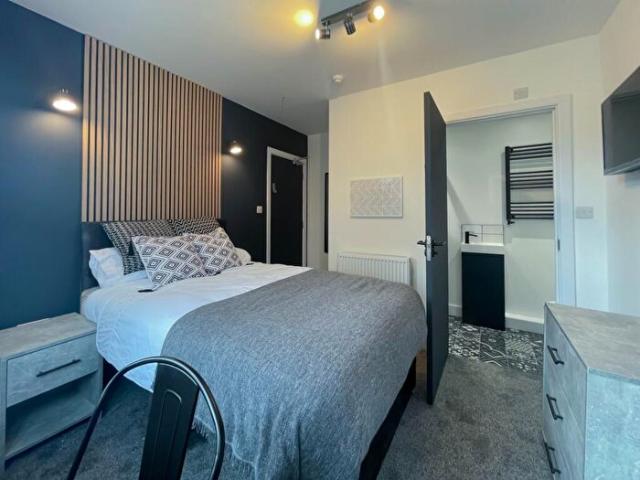 1 Bedroom Flat To Rent In Room, Queens Road East, Beeston, Nottingham, Nottinghamshire, NG9
