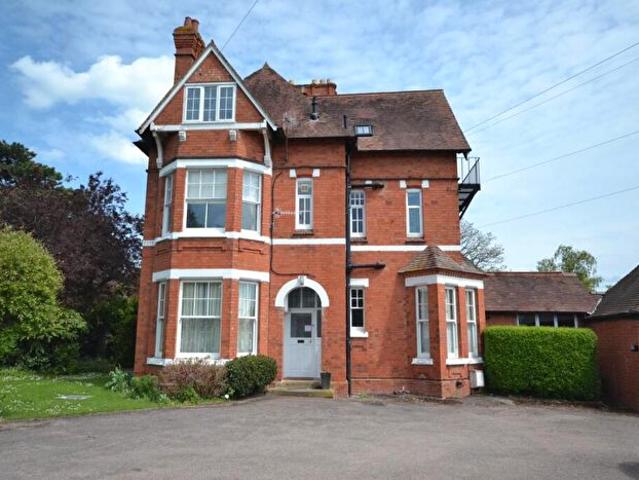 1 Bedroom Flat To Rent In Rowley Crescent, Stratford Upon Avon, CV37