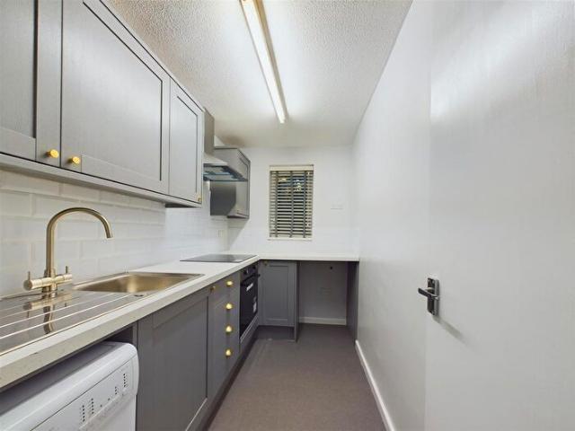 1 Bedroom Flat To Rent In Roundhill Way, Loughborough, LE11