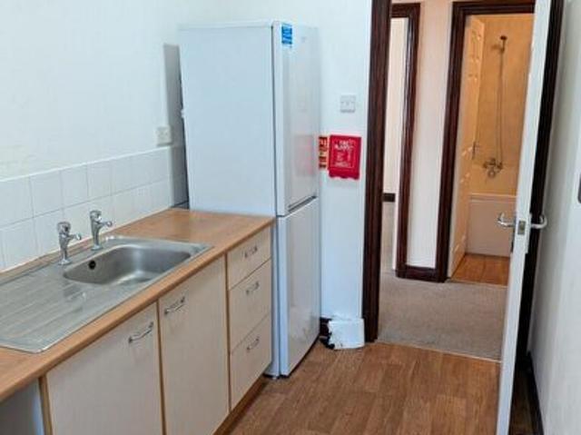 1 Bedroom Flat To Rent In Strand, Swansea, Wales, SA1
