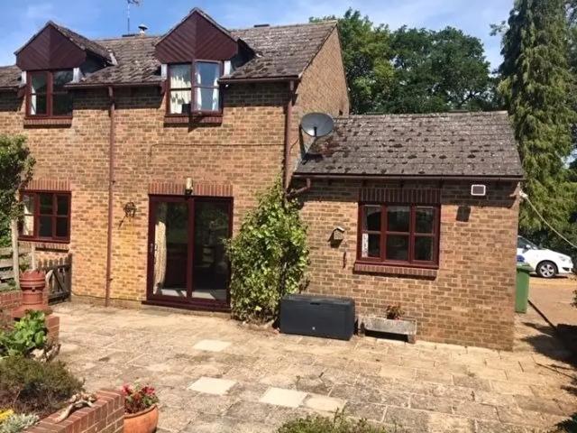 1 Bedroom Flat To Rent In Sulgrave Road, Culworth, OX17
