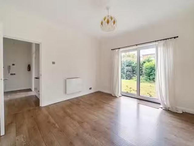 1 Bedroom Flat To Rent In Sunbury, Surrey, TW16