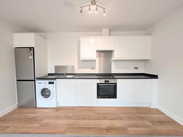 1 Bedroom Flat To Rent In Silver Street, Kettering, NN16