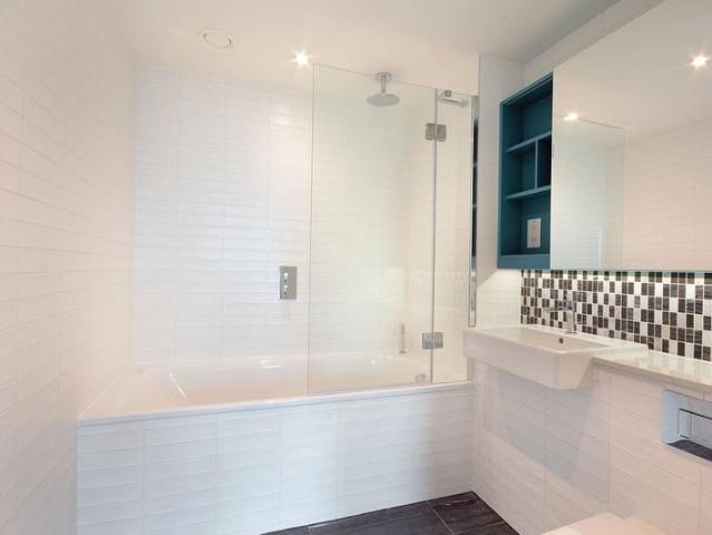 1 Bedroom Flat to Rent in Southwark Bridge Road