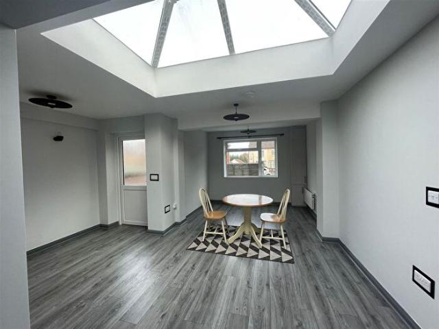 1 Bedroom Flat To Rent In Springfield Road, Shepshed, LE12
