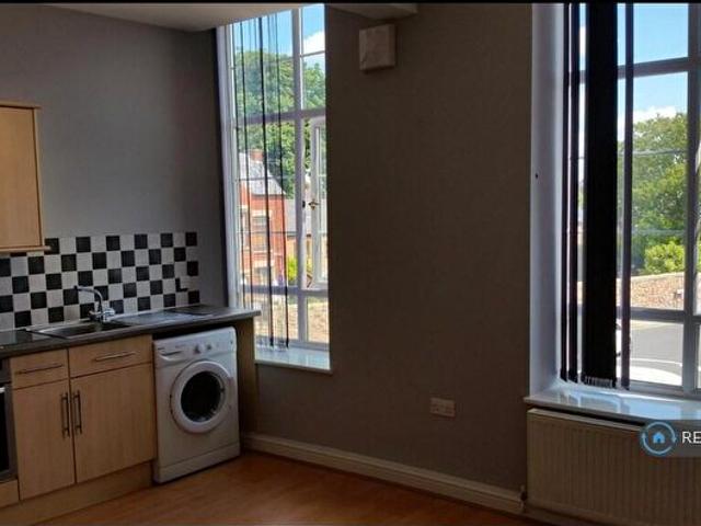 1 Bedroom Flat To Rent In The Byron Centre, Hucknall, NG15