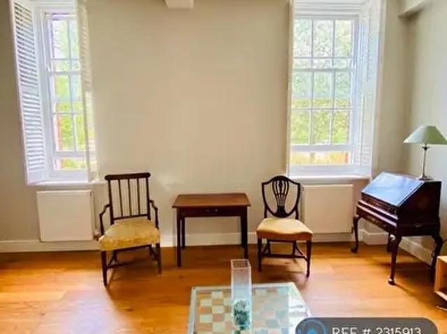 1 Bedroom Flat To Rent In The Parade, Oxon, OX27