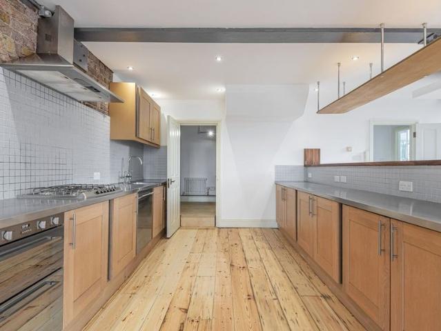 1 Bedroom Flat to Rent in The Schoolhouse, 15 Grange Walk, London, SE1