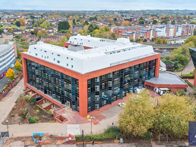 1 Bedroom Flat To Rent In Virginia House, Walton Street, HP21