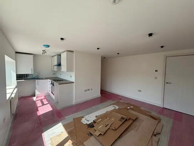 1 Bedroom Flat To Rent In Walker Avenue, Milton Keynes, MK12