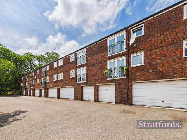 1 Bedroom Flat To Rent In Warren Bank, Simpson, MK6