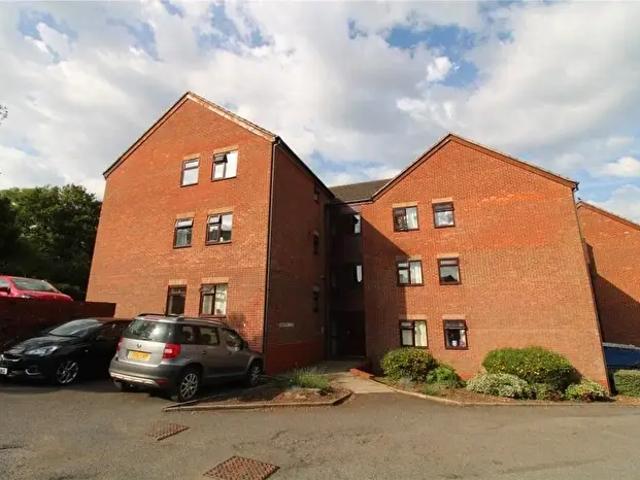 1 Bedroom Flat To Rent In Winston Close, Woodford Halse, NN11