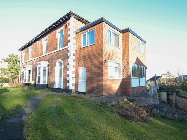 1 bedroom flat to rent in 91 newbold road chesterfield s41