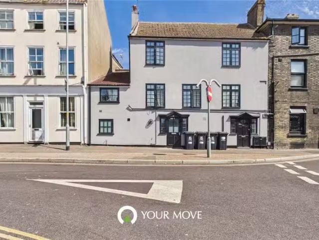 1 bedroom Flat to rent, King Street, Great Yarmouth, NR30 £57.