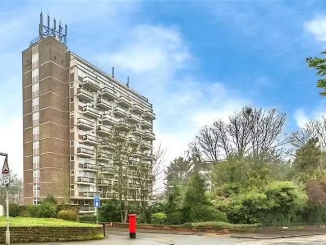 1 bedroom Flat to rent, Leith Towers Grange Vale, Sutton, SM2.