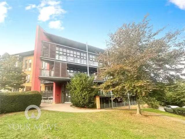 1 bedroom Flat to rent, Park Lane, Greenhithe, DA9 £1,350 pcm