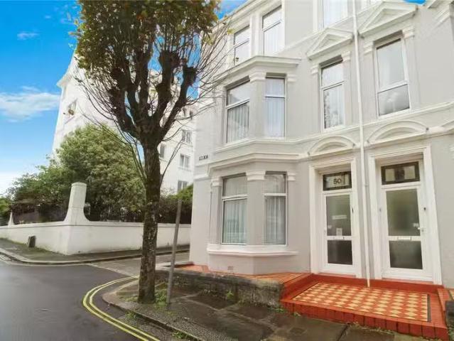 1 bedroom Flat to rent, Pier Street, Plymouth, PL1 £700 pcm