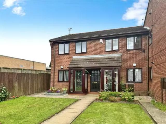 1 bedroom Flat to rent, Regent Road, Tividale, B69 £775 pcm