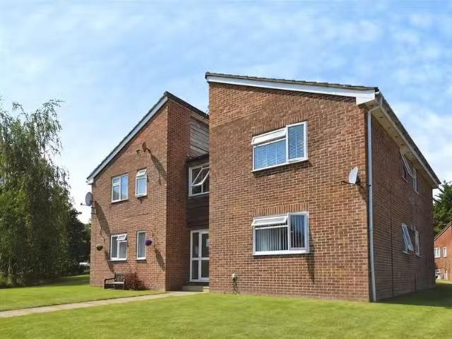 1 bedroom Flat to rent, Reedmace Close, Waterlooville, PO7 £8.