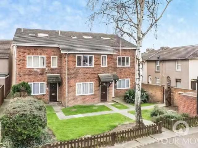 1 bedroom Flat to rent, Rentm Place, Northfleet, DA11 £900 pcm