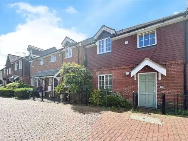 1 bedroom Flat to rent, Robert Doe Place High Street, Rusthall.