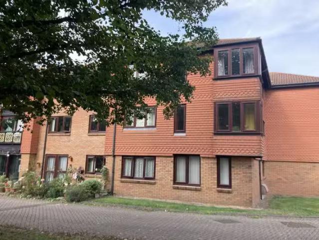 1 bedroom Flat to rent, Staveley Court, Loughborough, LE11 £7.