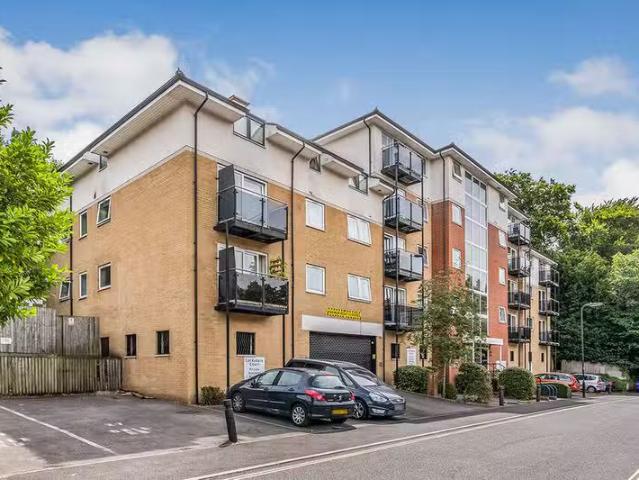 1 bedroom Flat to rent, Seacole Gardens, Southampton, SO16 £9.