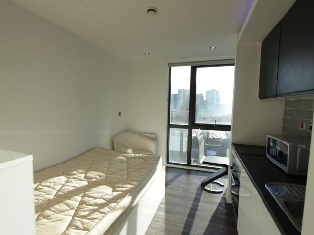 1 bedroom Flat To Rent Total Size: 280 SQ FT