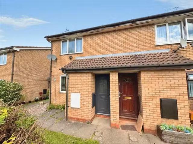 1 bedroom Flat to rent, Wealden Hatch, Wolverhampton, WV10 £6.
