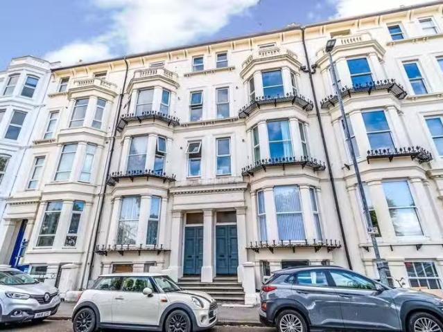 1 bedroom Flat to rent, Western Parade, Southsea, PO5 £925 pcm