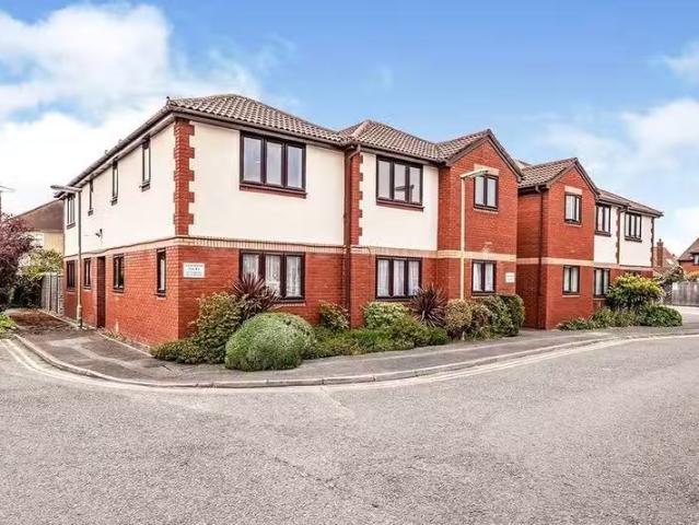 1 bedroom Flat to rent, Wetton Place, Egham, TW20 £1,250 pcm