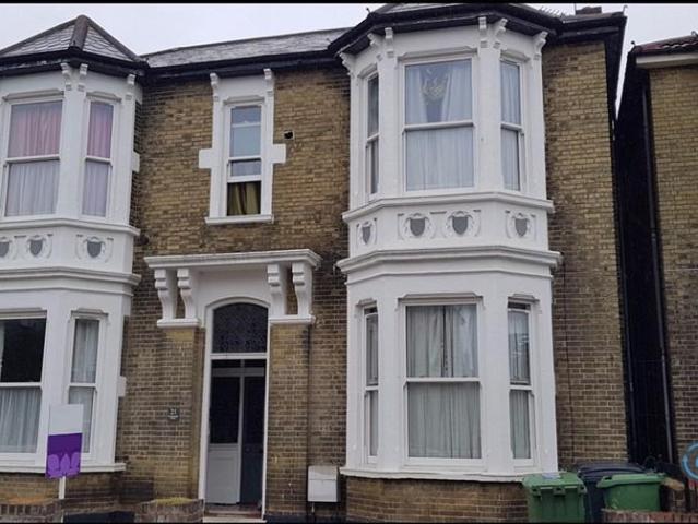 1 bedroom flat to rent