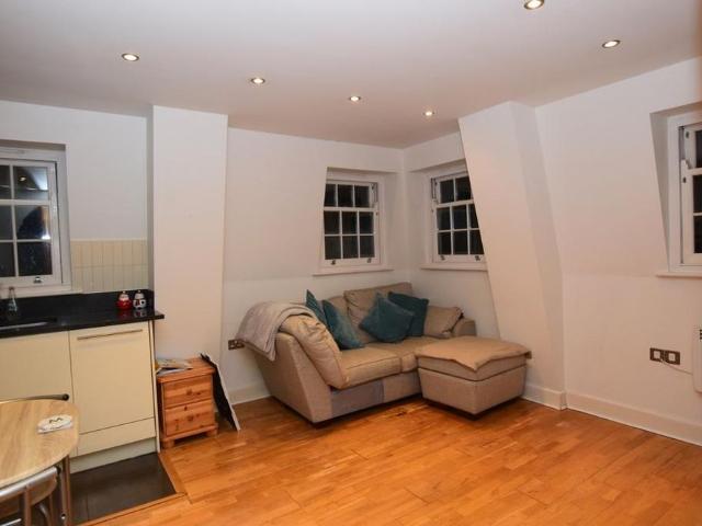 1 bedroom flat to rent