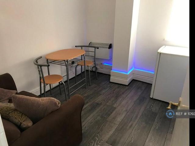 1 bedroom flat to rent