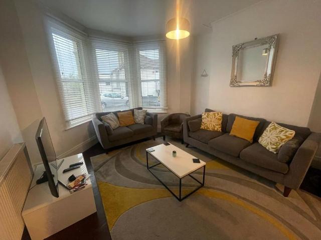 1 bedroom flat to rent
