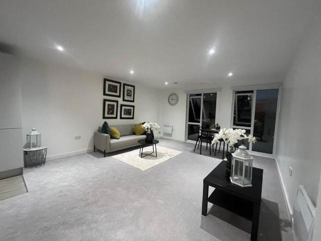 1 bedroom flat to rent
