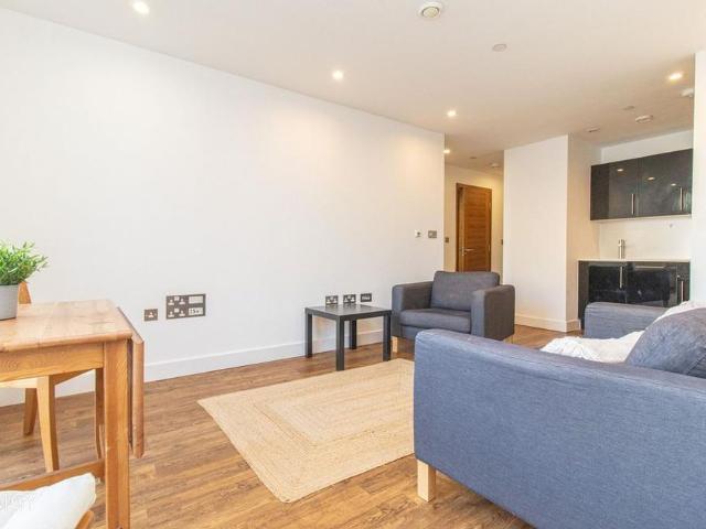 1 bedroom flat to rent