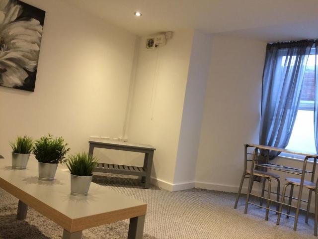 1 bedroom flat to rent