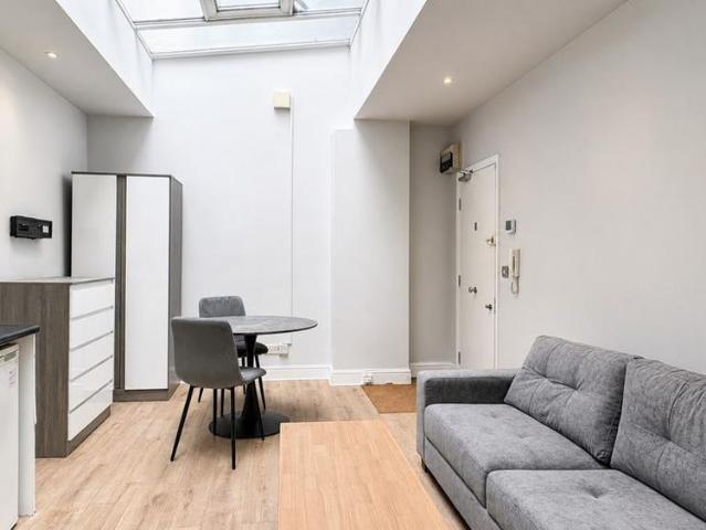 1 bedroom flat to rent