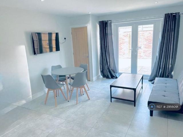 1 bedroom flat to rent