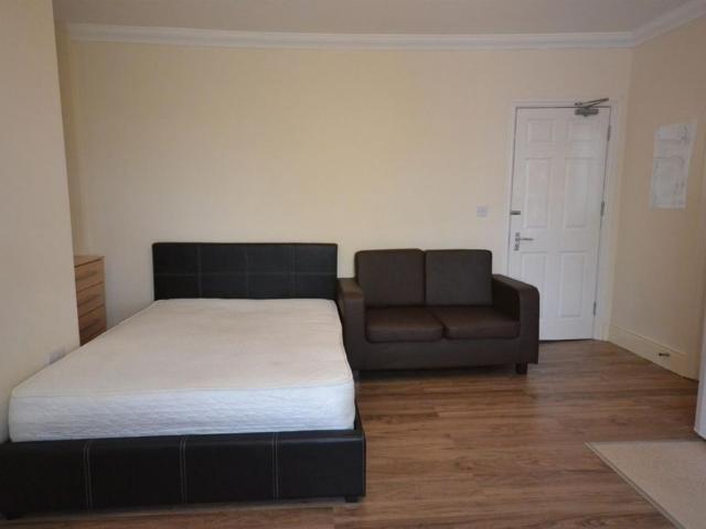 1 bedroom Flat To Rent